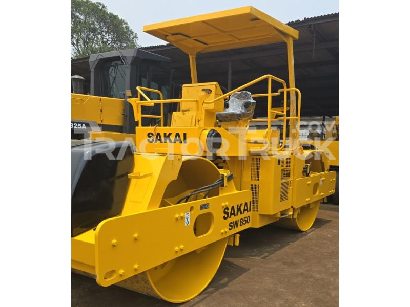 TractorTruck.com: Pusat Jual Beli Alat Berat dan Truk Terlengkap